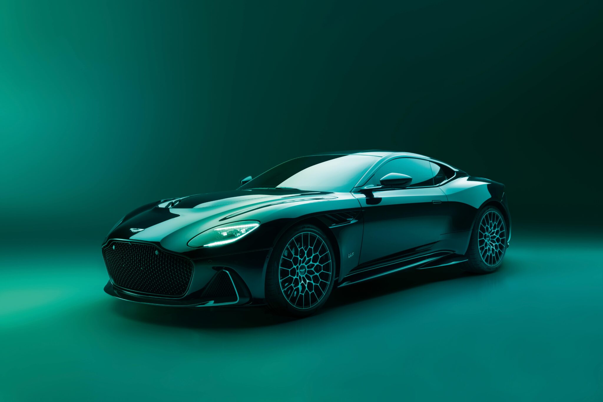 Aston Martin Reveals DBS 770 Ultimate as a Farewell Address to an Icon ...